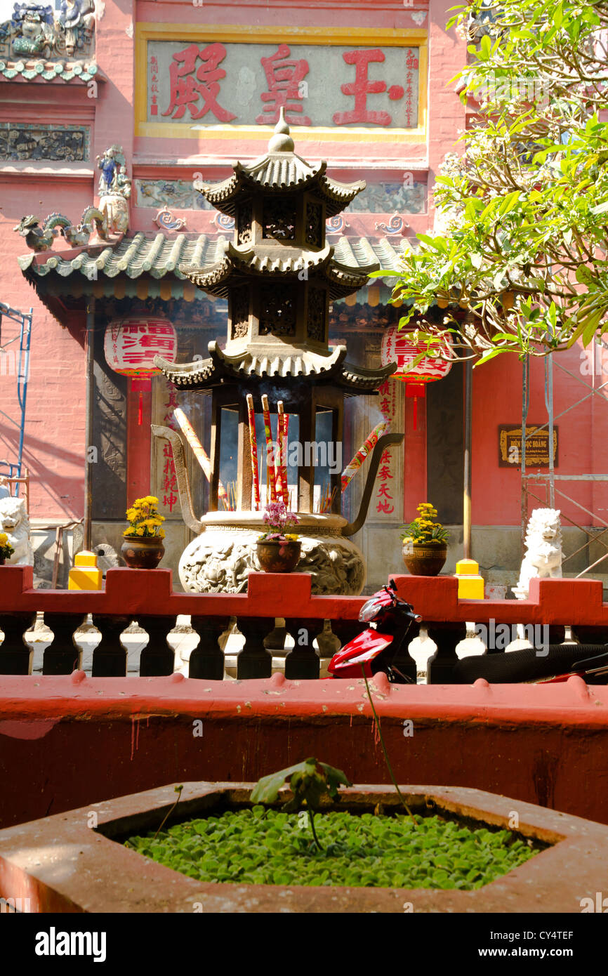 Jade Emperor Pagoda in Ho Chi Minh City in Vietnam Stock Photo - Alamy