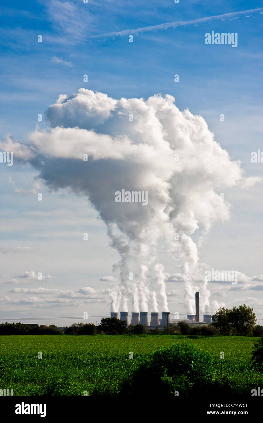 Plumes of steam rising from Drax Power Station in Selby, North ...
