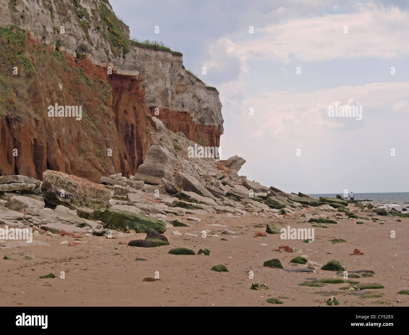 White beach cliff rock hi-res stock photography and images - Alamy