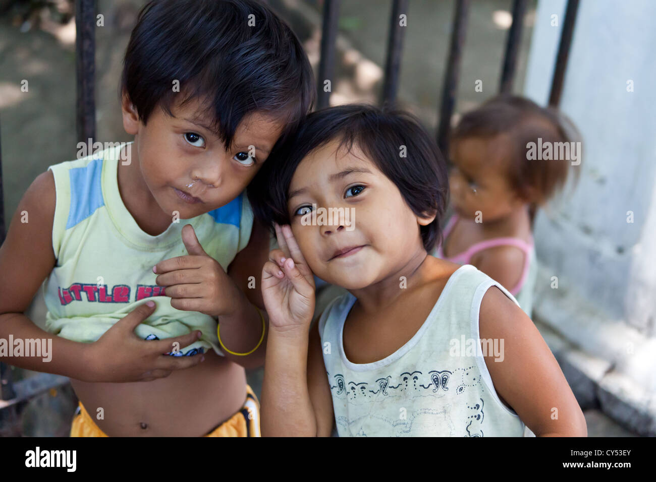 Happy Children posing for the Camera in the old Town of Manila ...