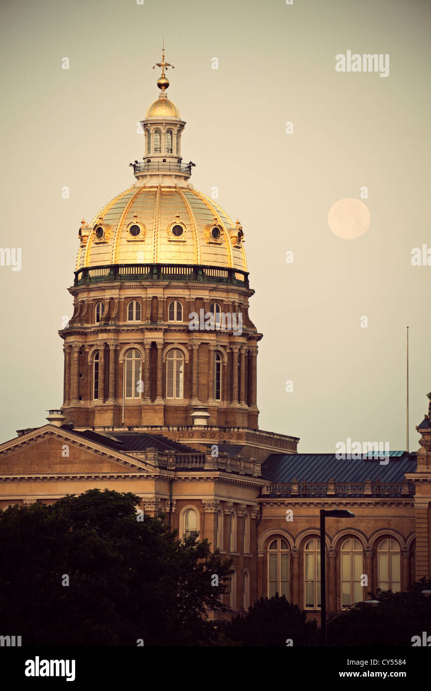 USA, Iowa, Des Moines, - entrance to State Capitol Building Stock Photo ...