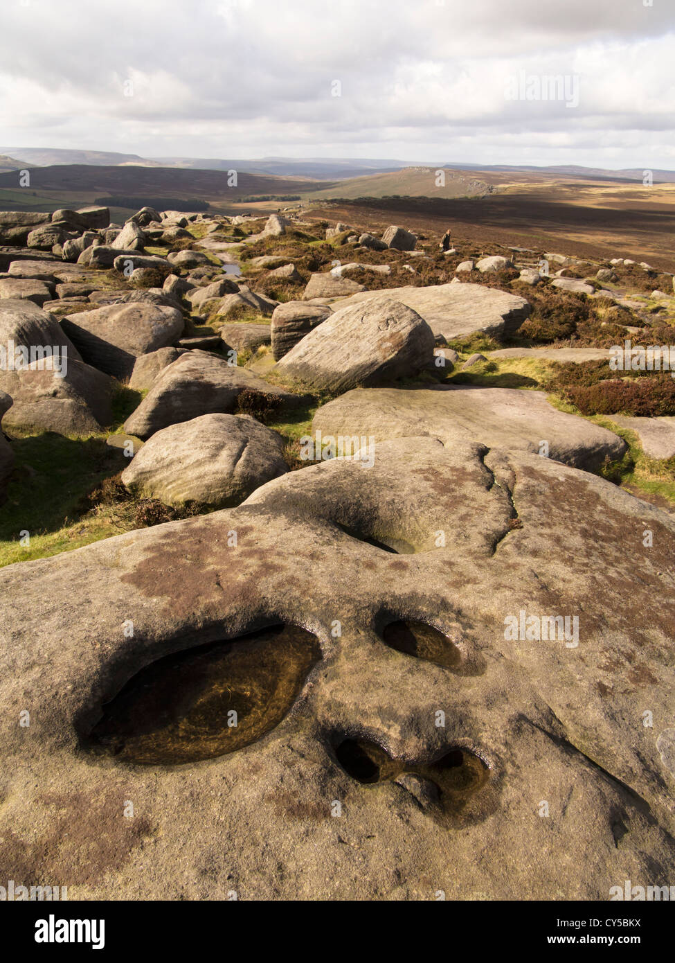 Rock formations in the Peak District National Park in Derbyshire Stock ...
