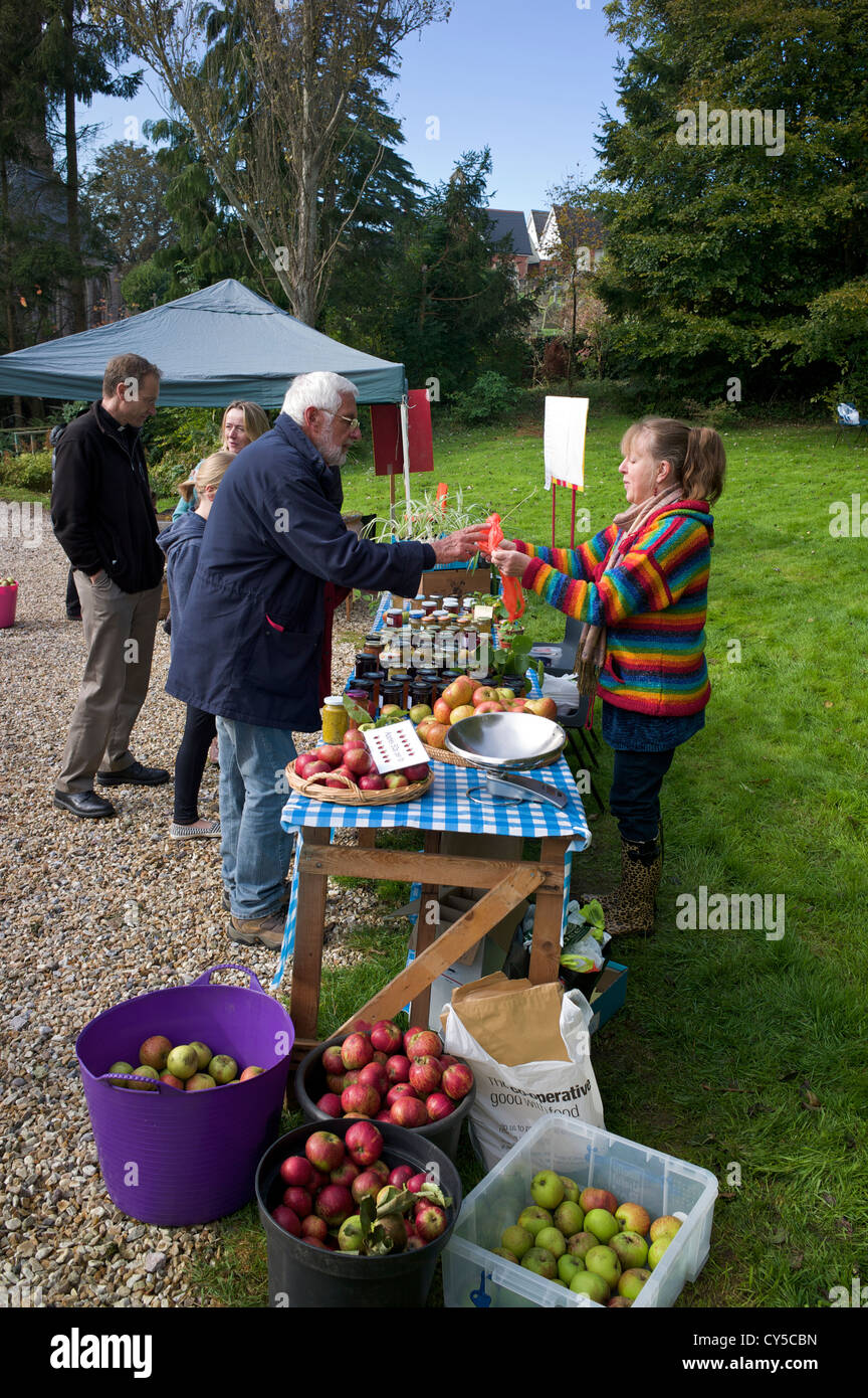 Apple day england hi-res stock photography and images - Alamy
