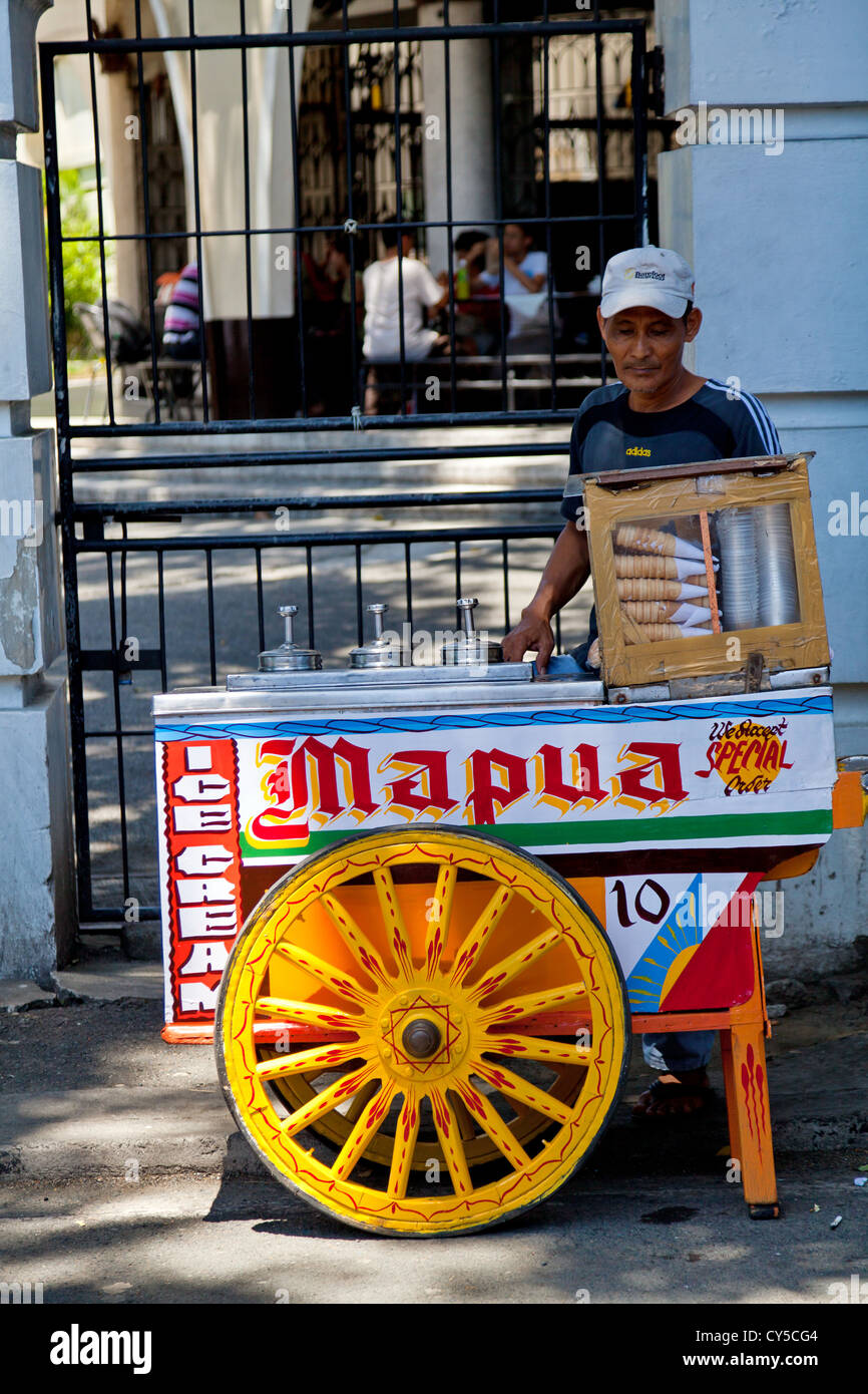 Food cart philippines hi-res stock photography and images - Alamy