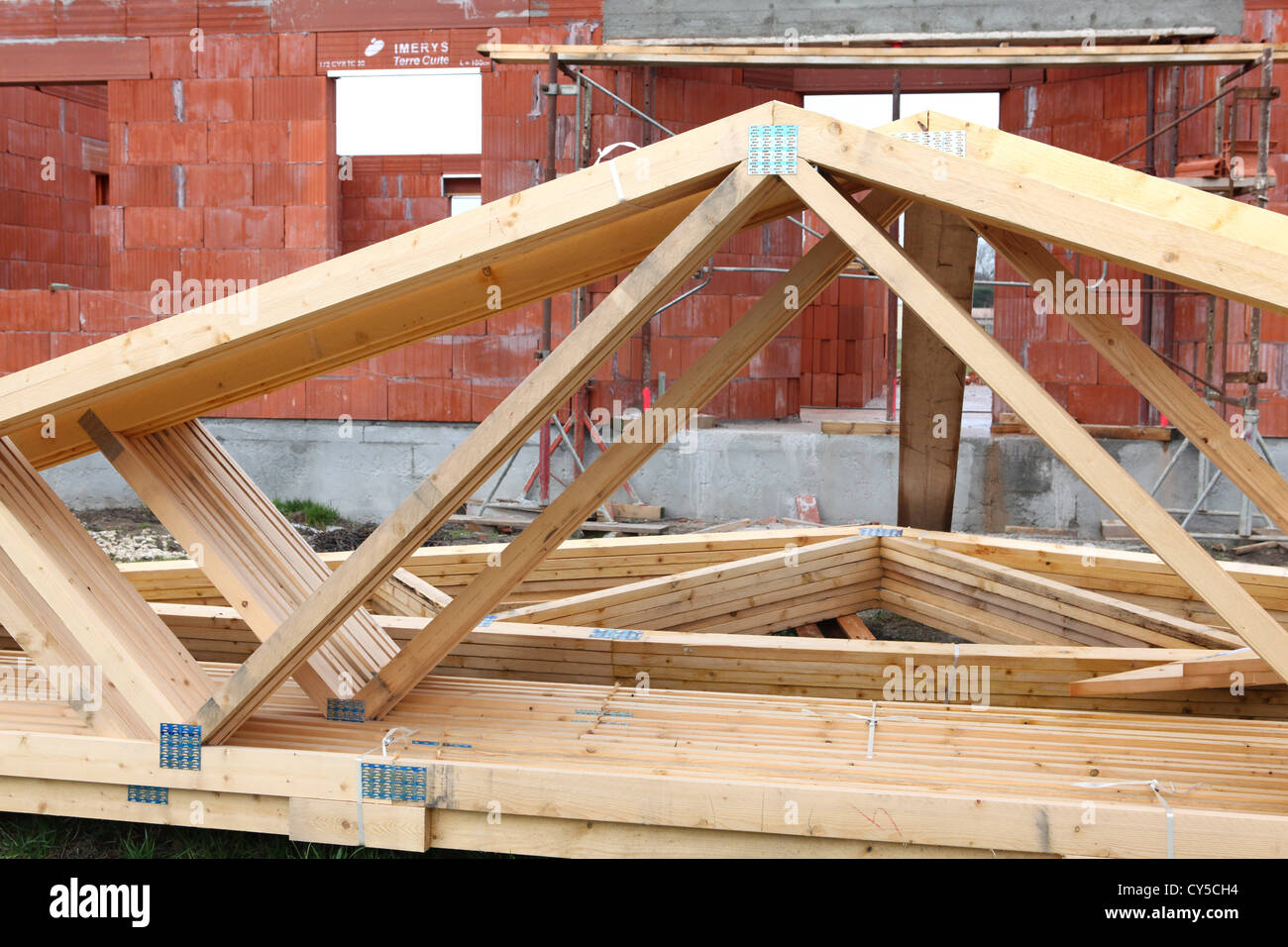 Construction of a new house Stock Photo - Alamy