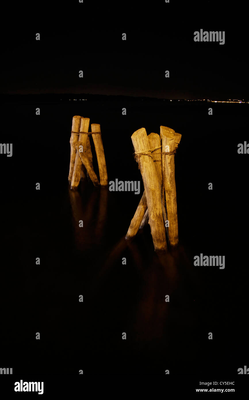 Boat mooring posts hi-res stock photography and images - Alamy