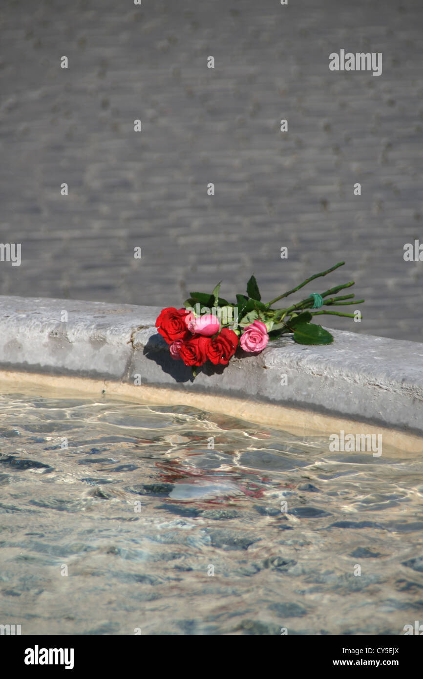 Fountain of eternal love hi-res stock photography and images - Alamy
