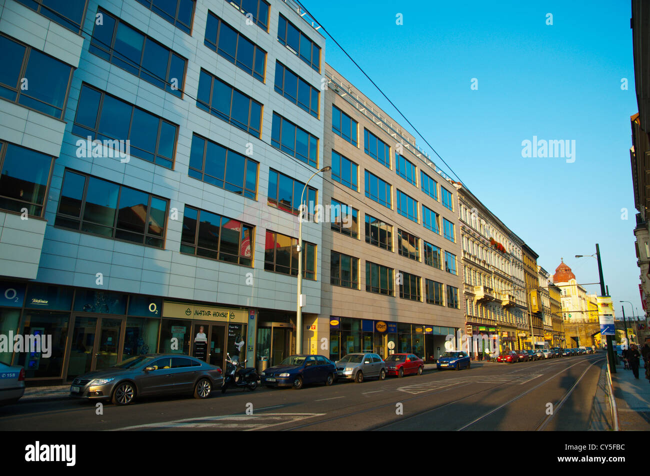 Commercial office buildings hi-res stock photography and images - Alamy