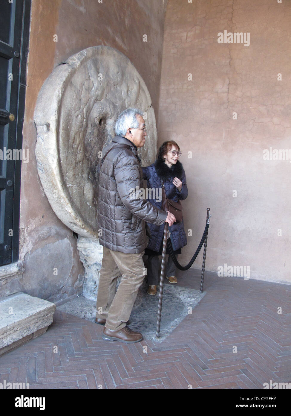 Mouth of truth statue hi-res stock photography and images - Alamy