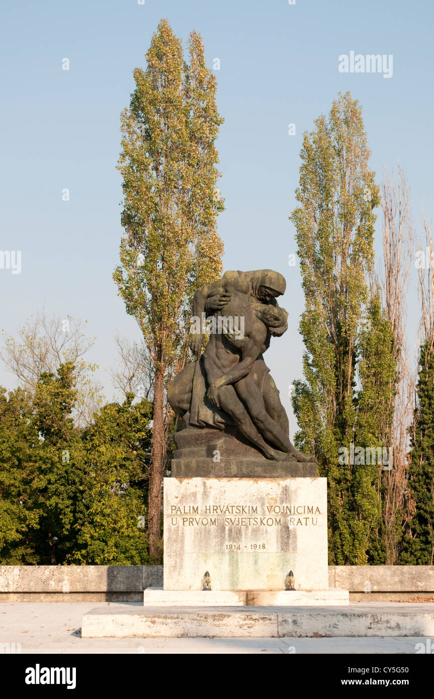 Pieta monument for the fallen soldiers of the 1st World War, Mirogoj ...