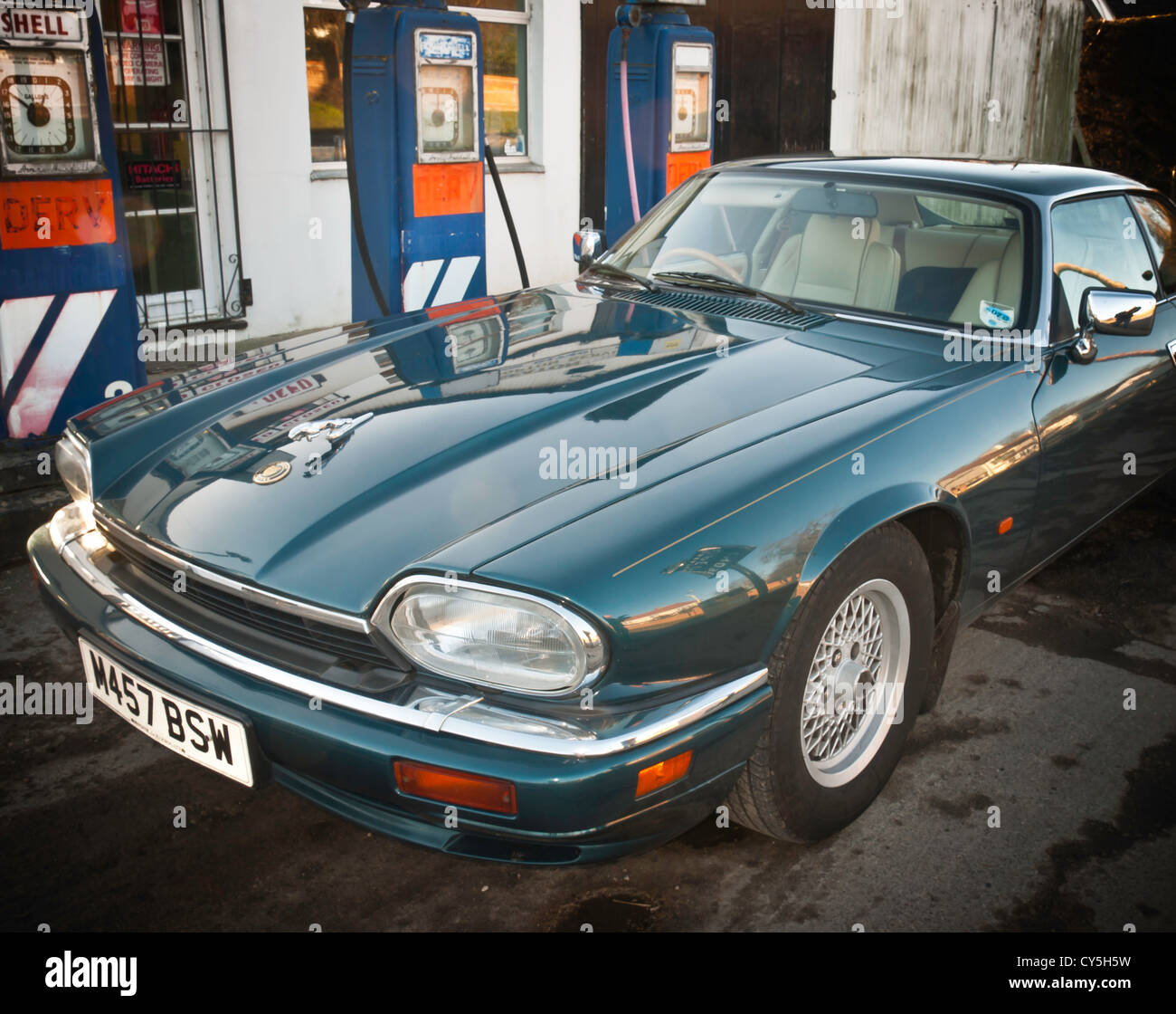 Jaguar Xjs High Resolution Stock Photography and Images - Alamy