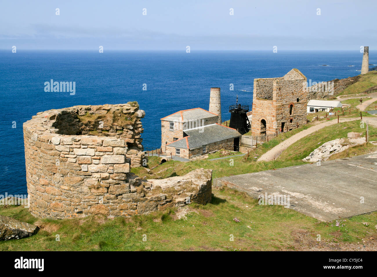 Cornwalls tin mining history hi-res stock photography and images - Alamy