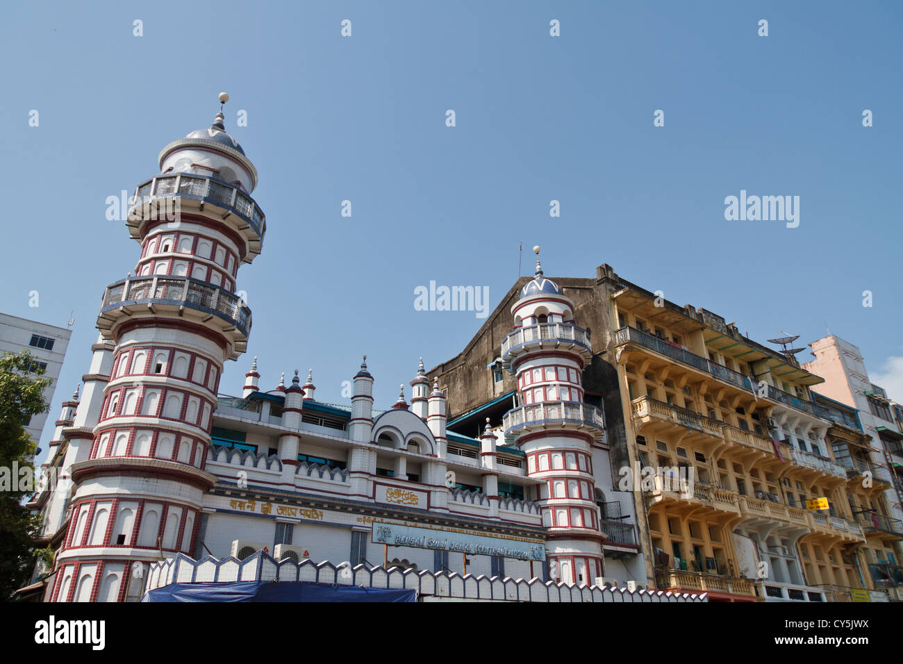 Myanmar burma rangoon old house hi-res stock photography and images - Alamy