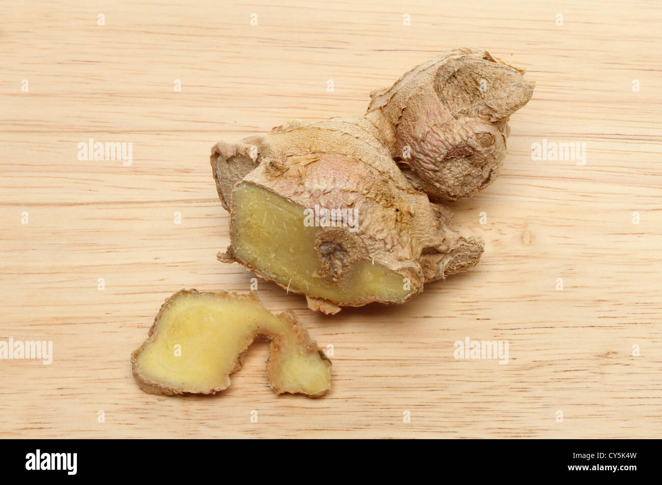 Cut fresh ginger hi-res stock photography and images - Alamy