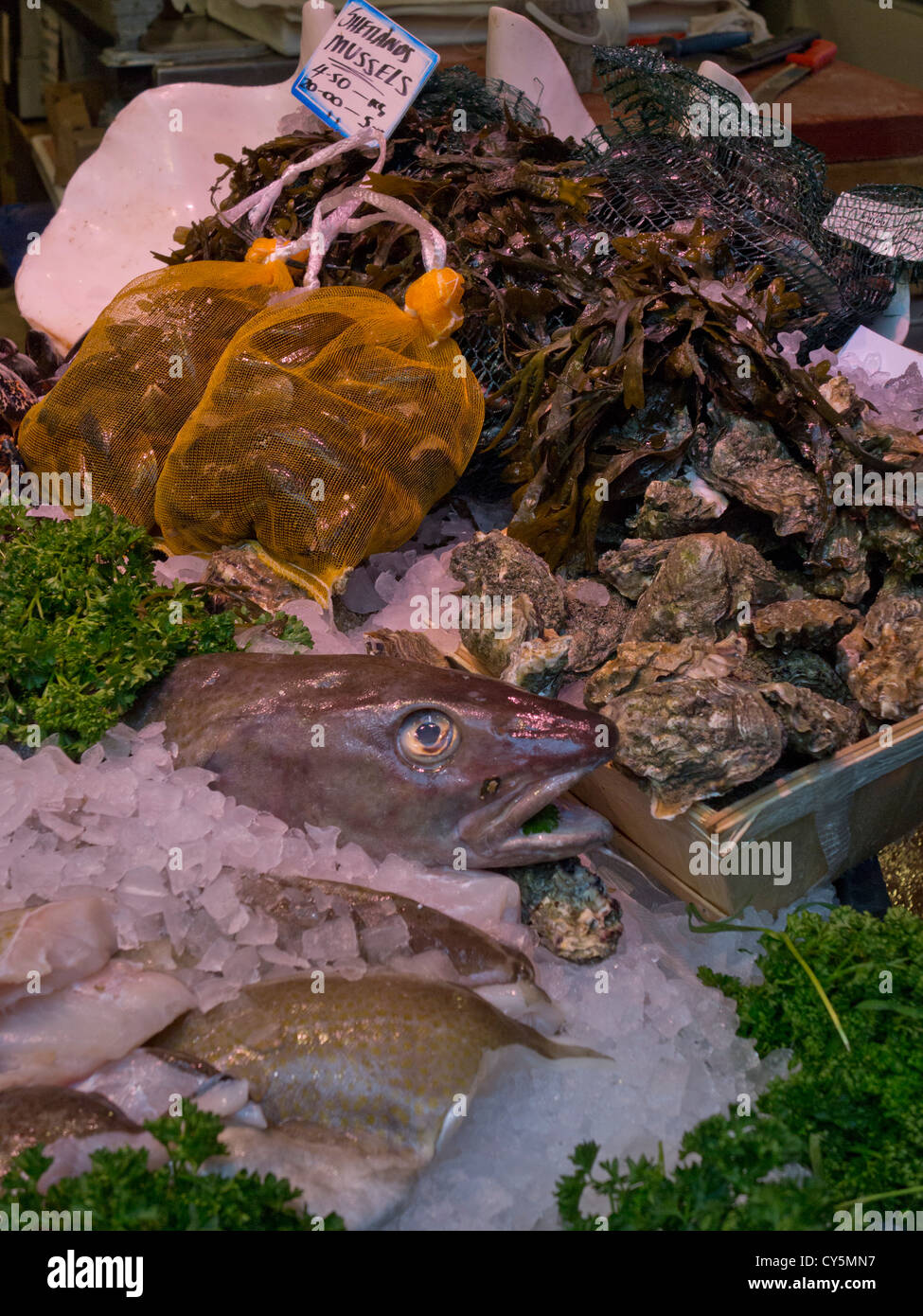 London fishmonger hi-res stock photography and images - Alamy