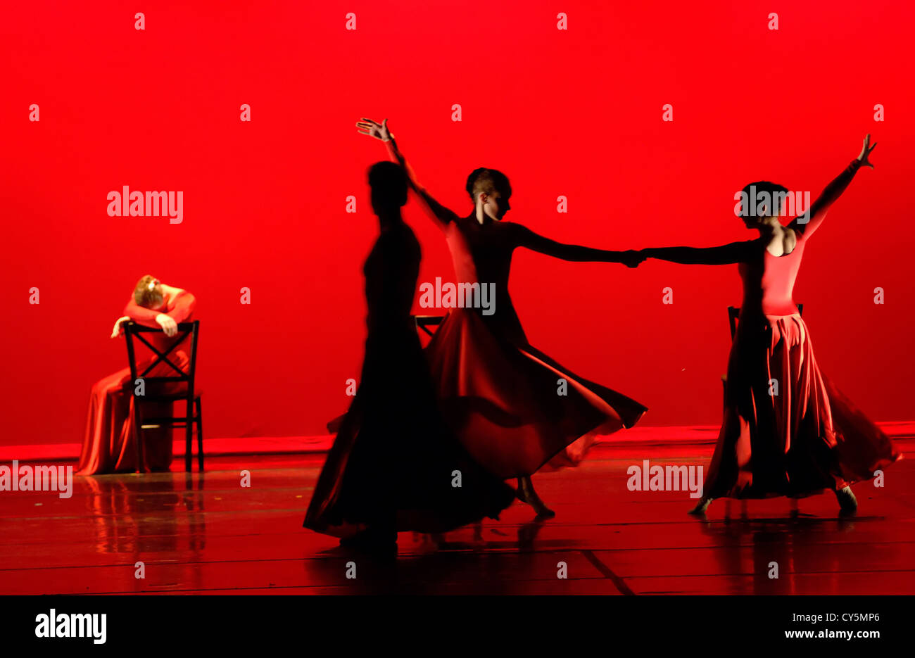 Ballet performance hi-res stock photography and images - Alamy