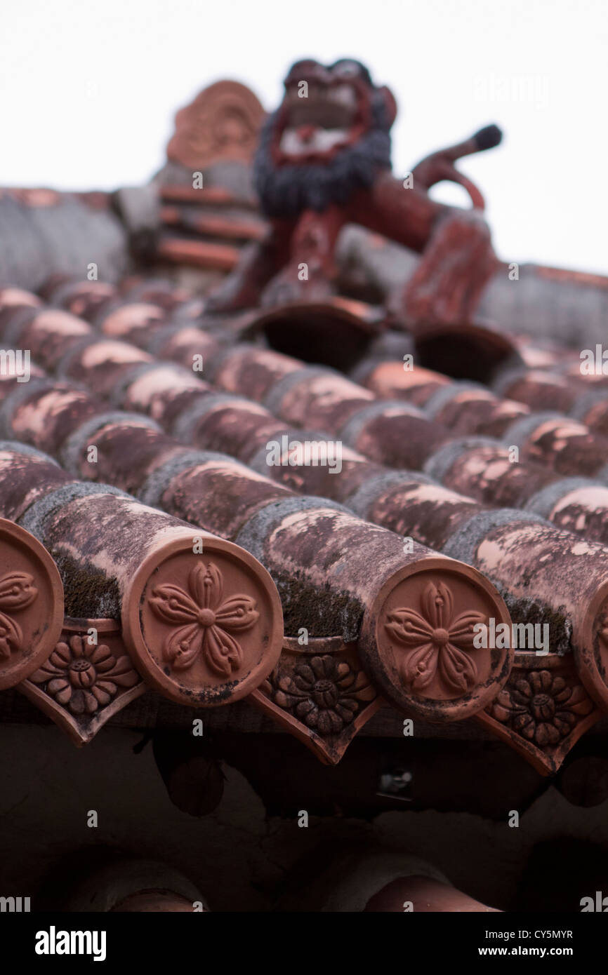 Shiisa hi-res stock photography and images - Alamy