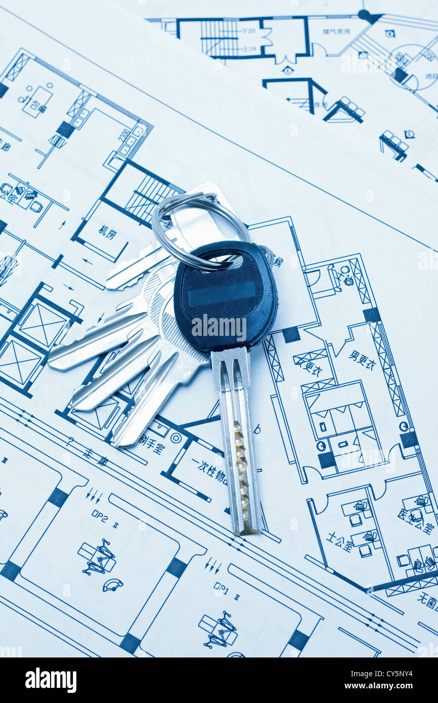 House keys and plan background Stock Photo - Alamy