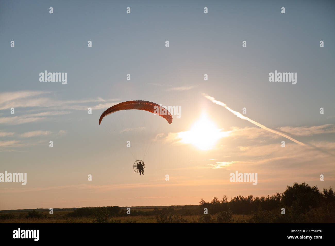 Powered paraglider flies over Marsden, Saskatchewan Stock Photo - Alamy