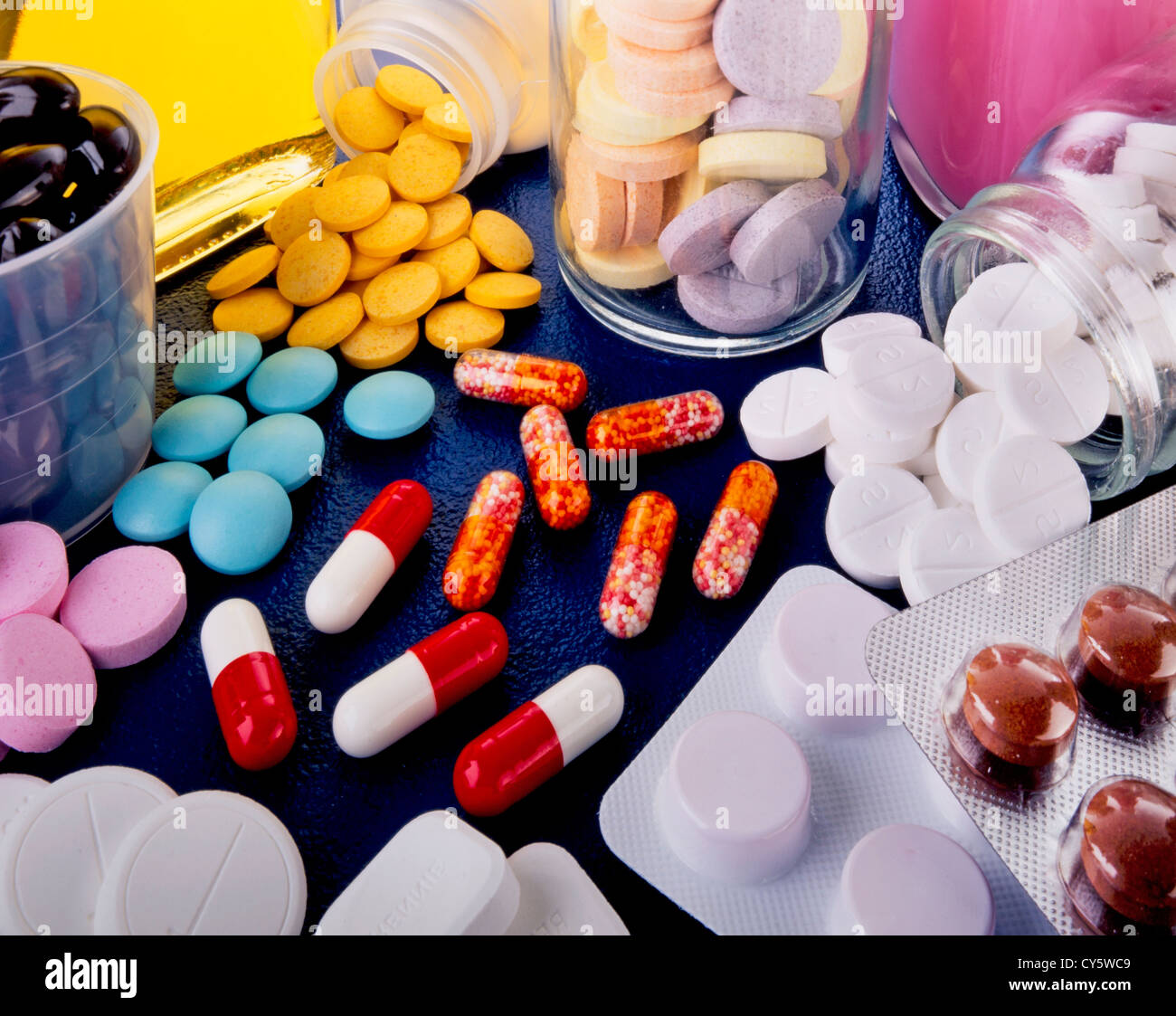 Medical still life hi-res stock photography and images - Alamy