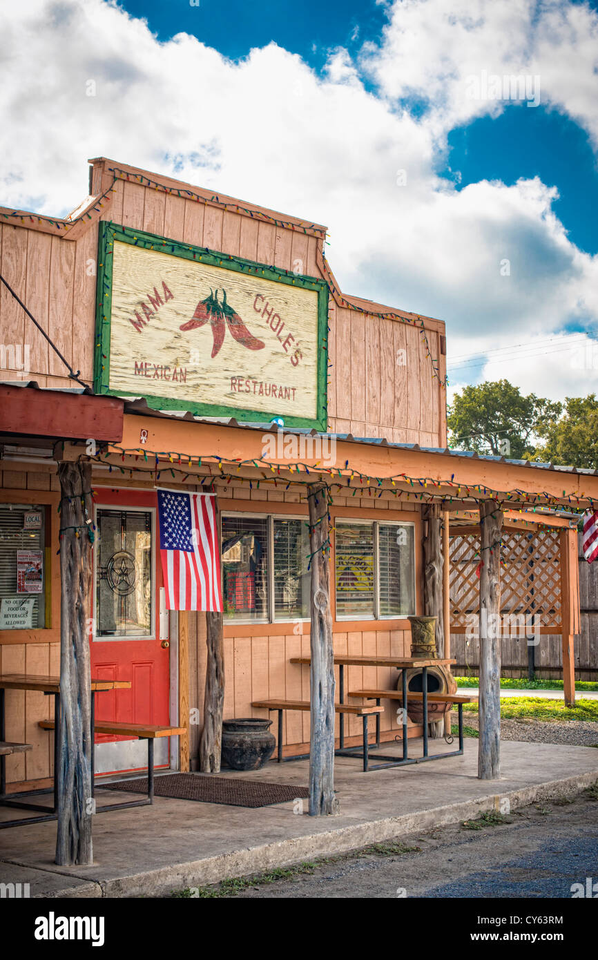 Mexican storefront hi-res stock photography and images - Alamy