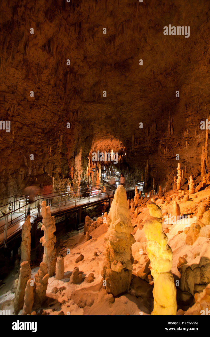 Japan's second longest cave Gyokusendo, at Okinawa World, Okinawa ...
