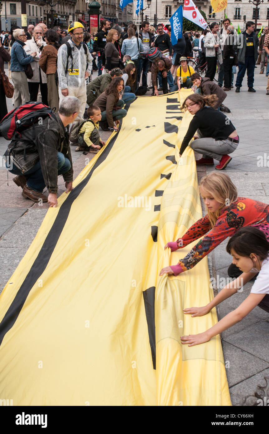 Nuclear power protestors hi-res stock photography and images - Alamy