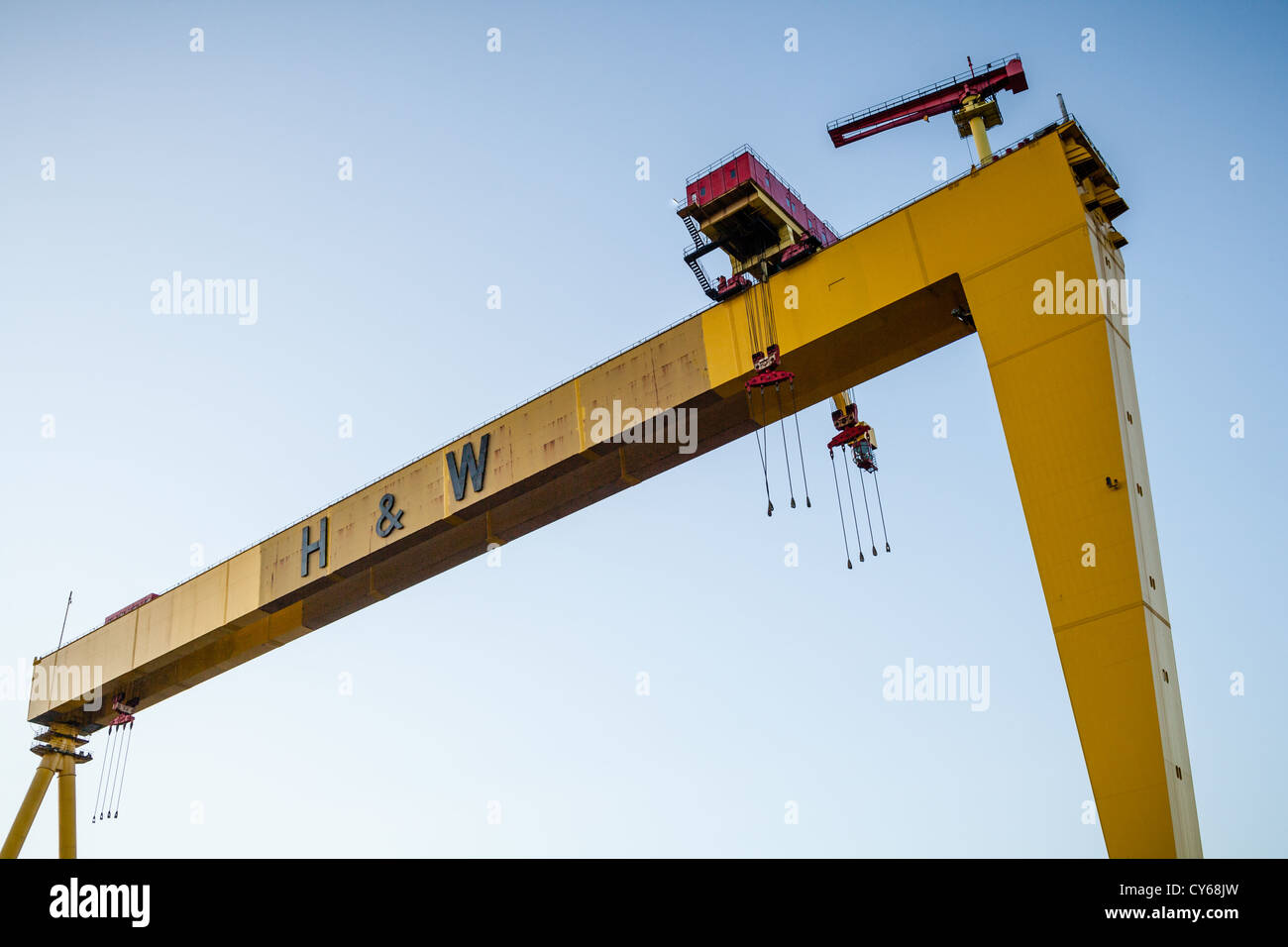 Samson & Goliath, the world famous Harland and Wolff Cranes at Belfast ...