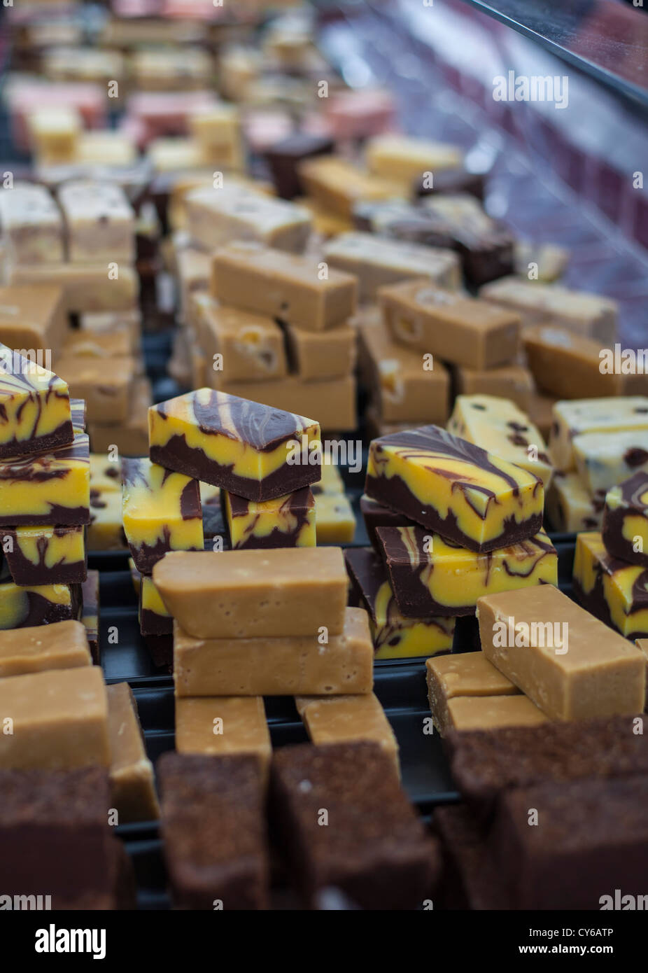 Fudge stall hi-res stock photography and images - Alamy
