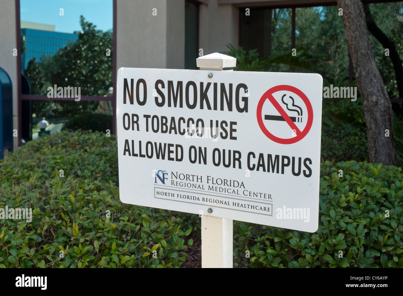 No smoking sign hospital hi-res stock photography and images - Alamy