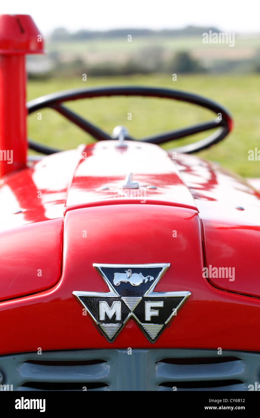Massey ferguson badge hi-res stock photography and images - Alamy