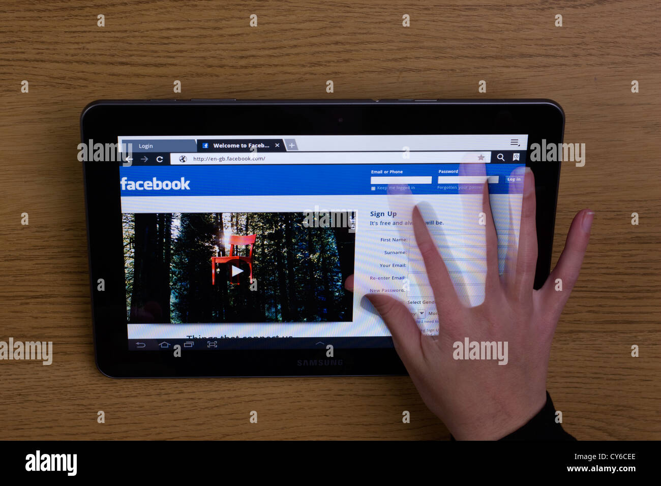 Samsung touch screen computer hi-res stock photography and images - Alamy