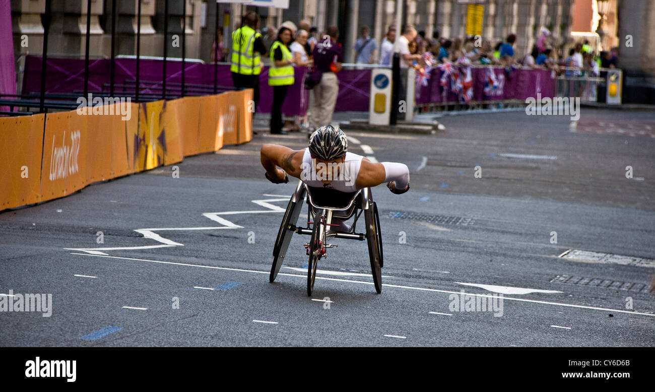 Paralympic athlete in wheelchair hi-res stock photography and images ...