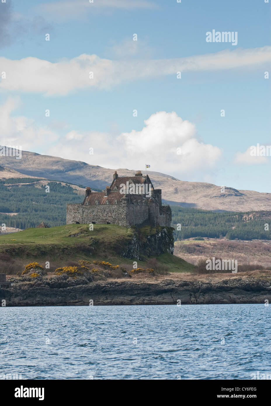 Duart Castle on Isle of Mull Stock Photo - Alamy