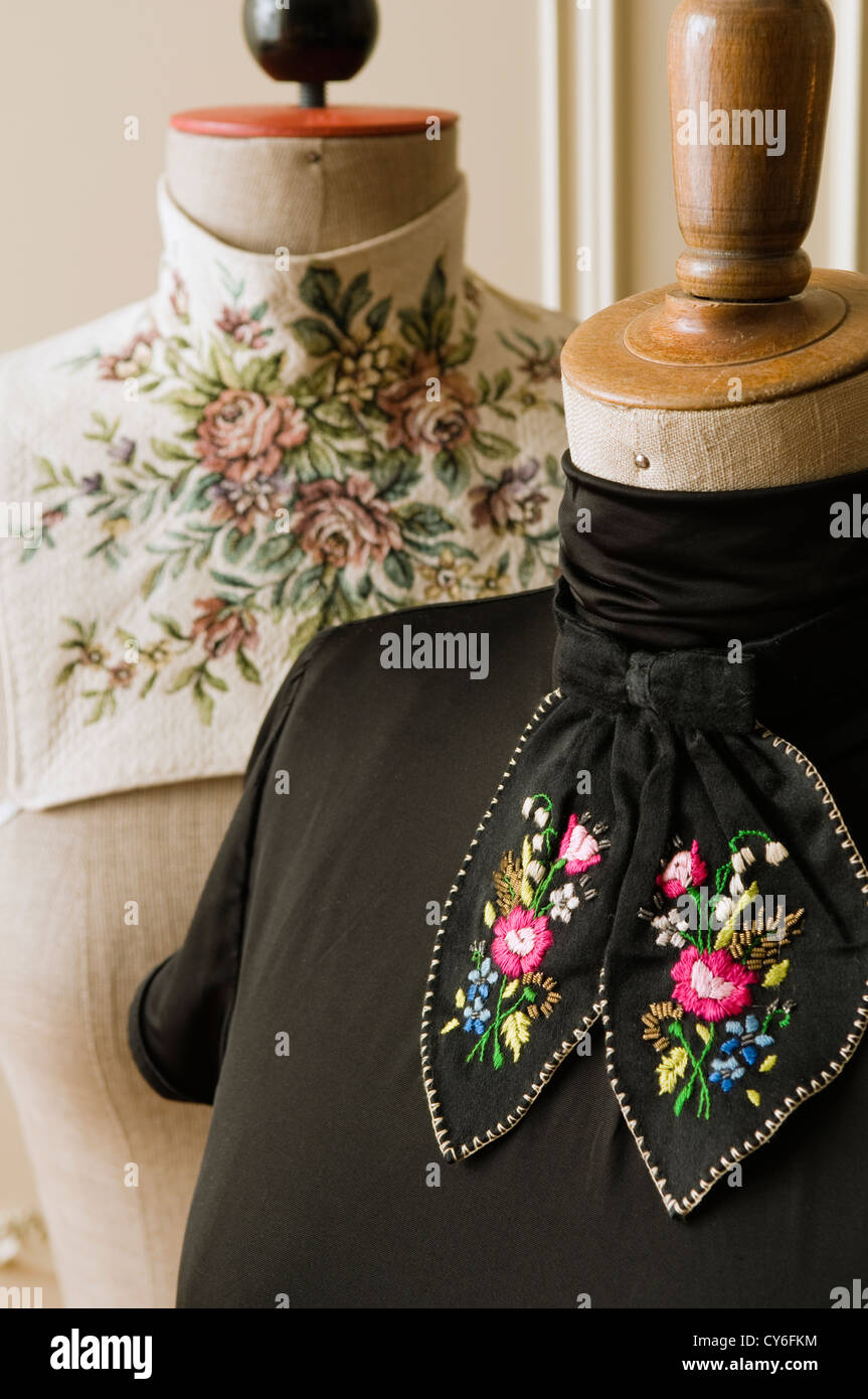 Vintage fabric hi-res stock photography and images - Alamy