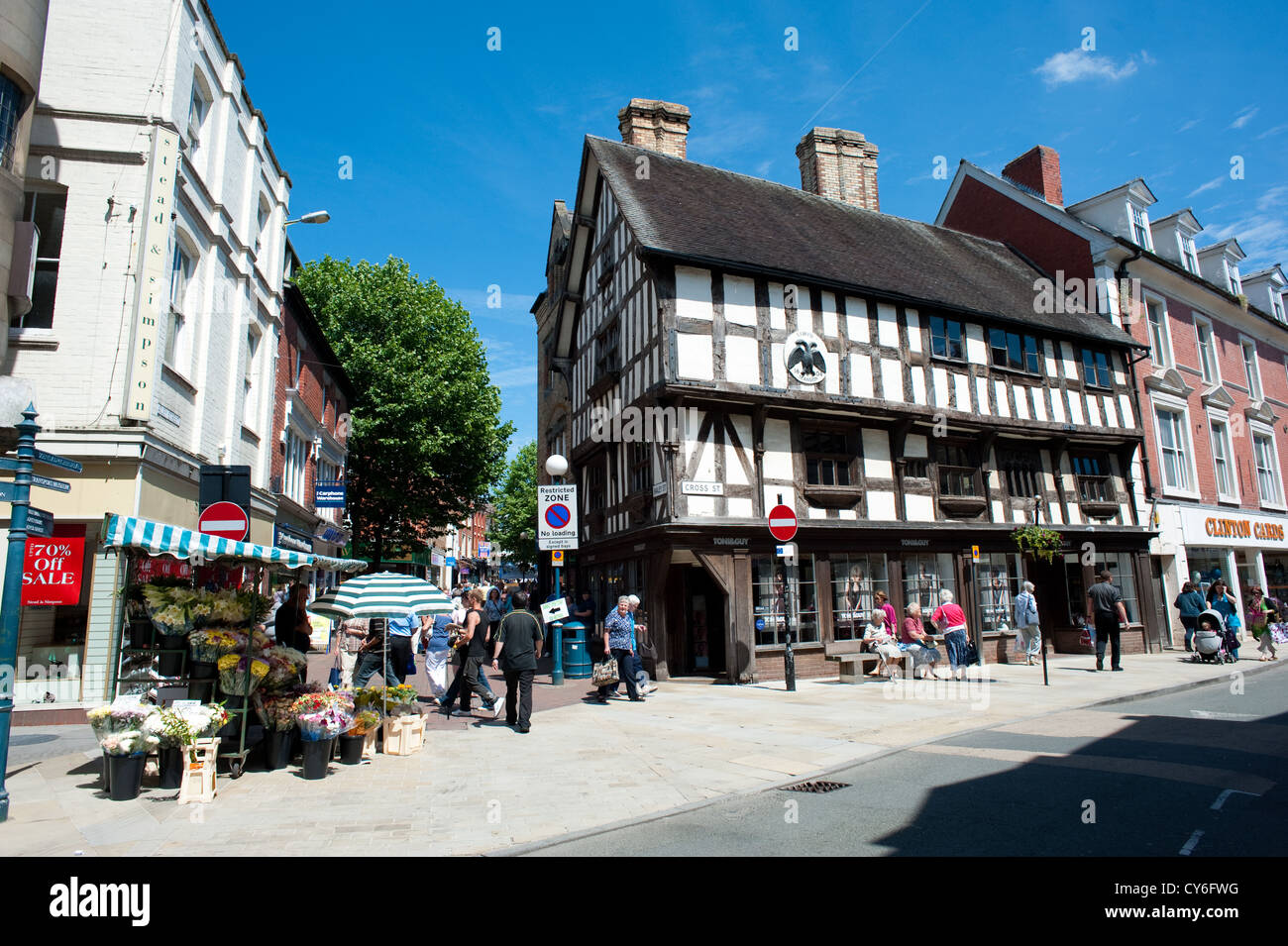 Oswestry market stalls, Shropshire, England Stock Photo - Alamy