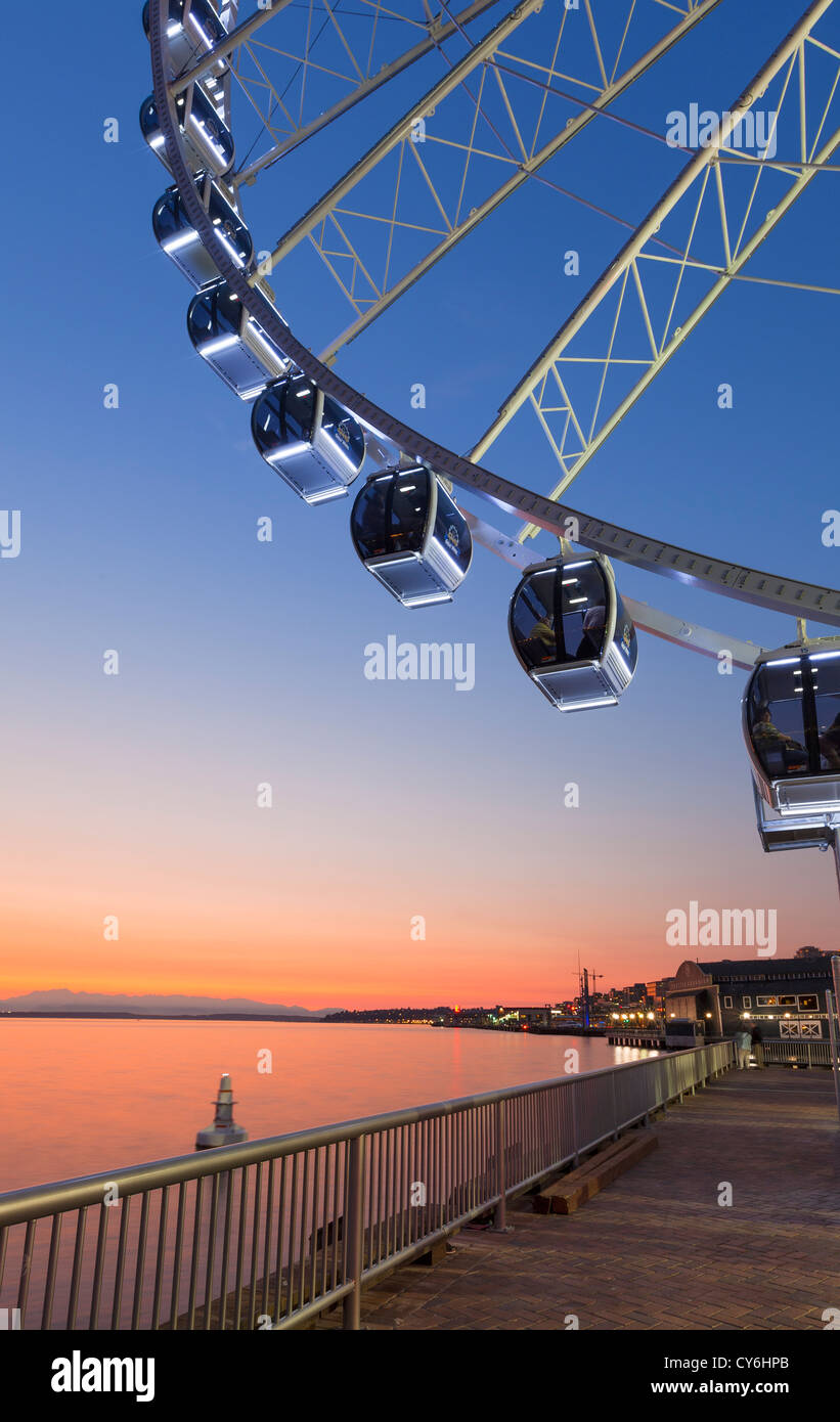 Seattle, Washington Seattle Great Wheel, a Ferris wheel on the Elliott ...