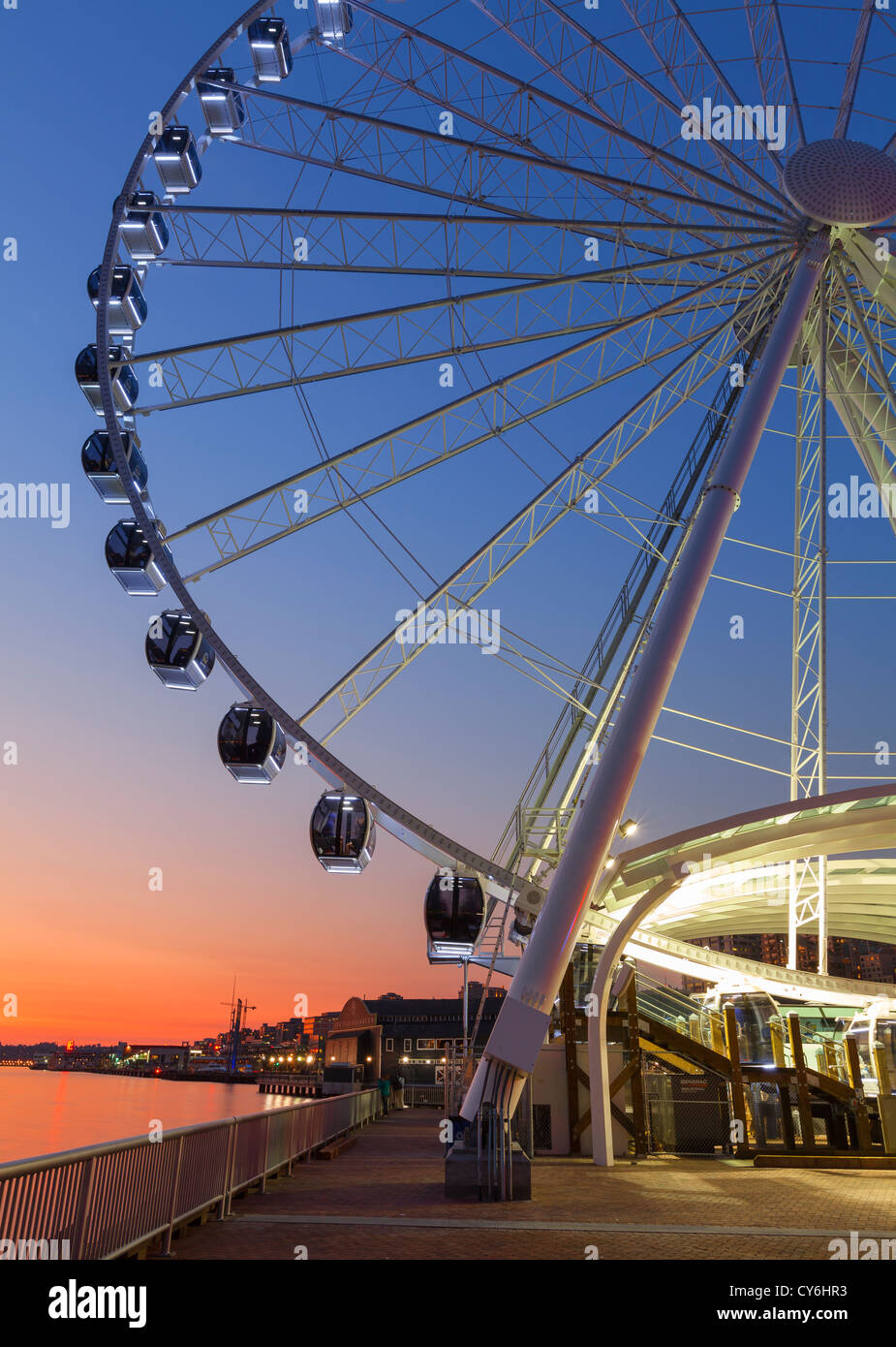 Seattle, Washington Seattle Great Wheel, a Ferris wheel on the Elliott ...