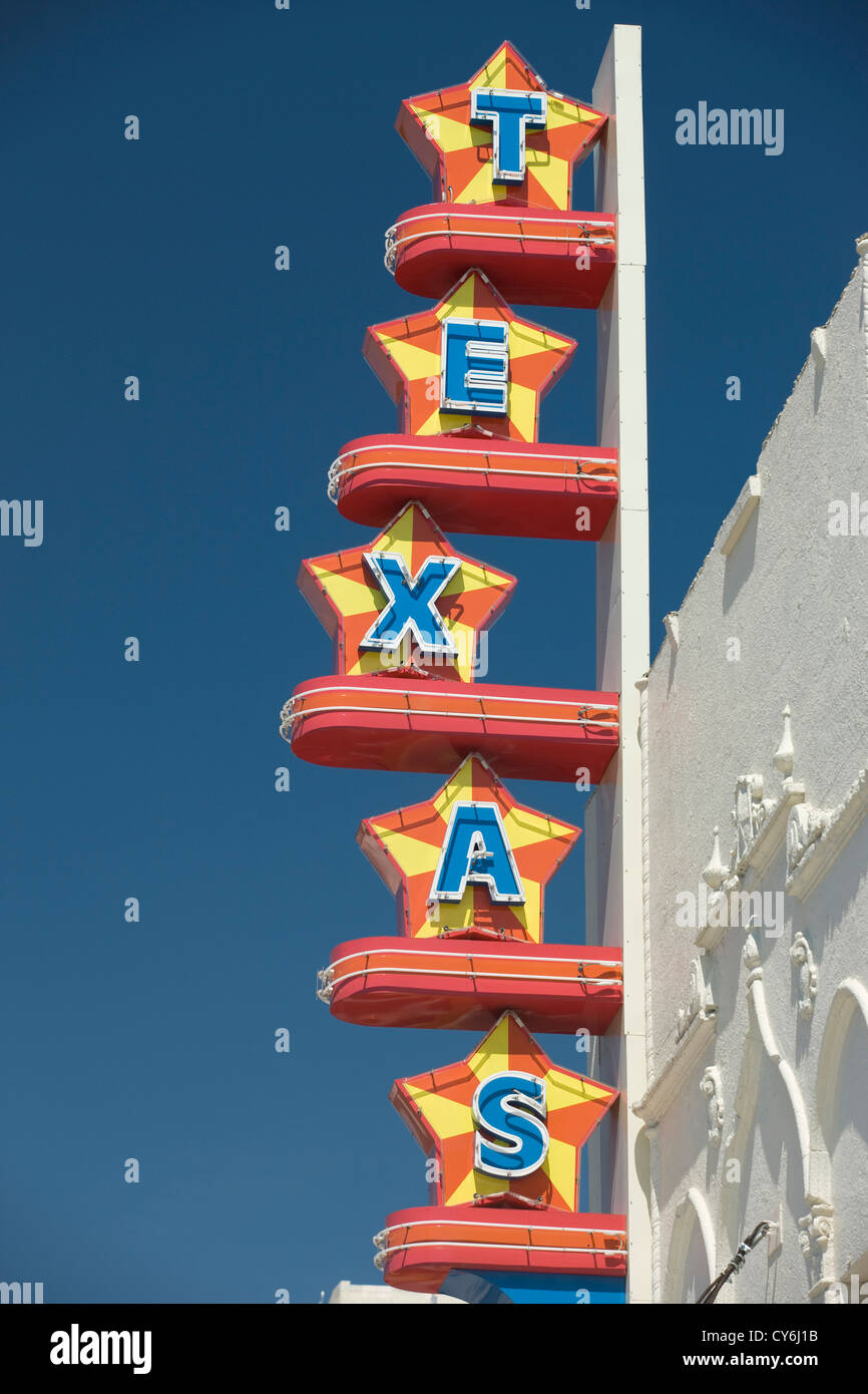TEXAS SIGN TEXAS THEATER (©OAK CLIFF FOUNDATION 2008) JEFFERSON ...