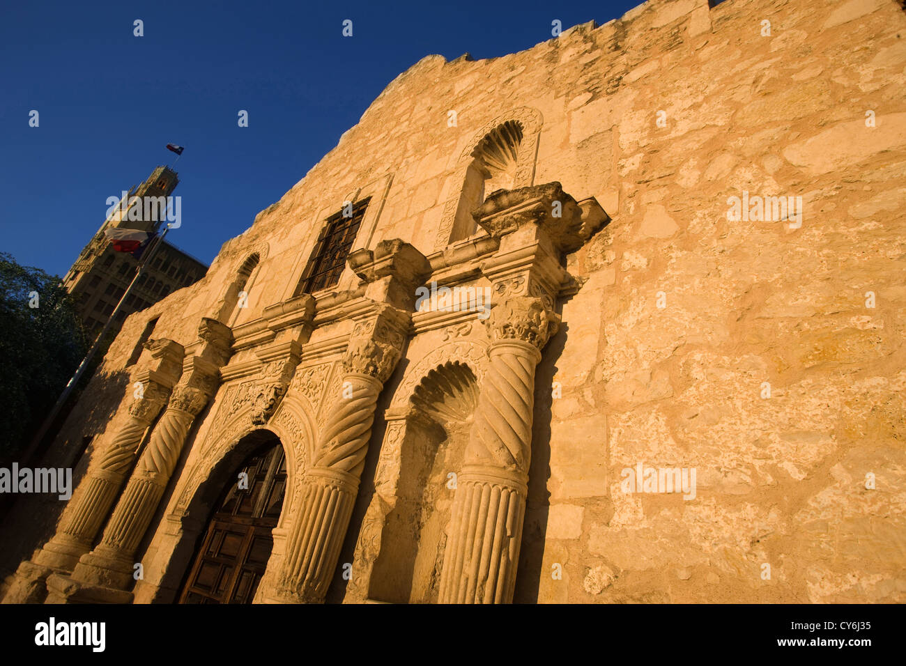 ALAMO MISSION SAN ANTONIO DE VALERO ALAMO PLAZA DOWNTOWN SAN ANTONIO ...
