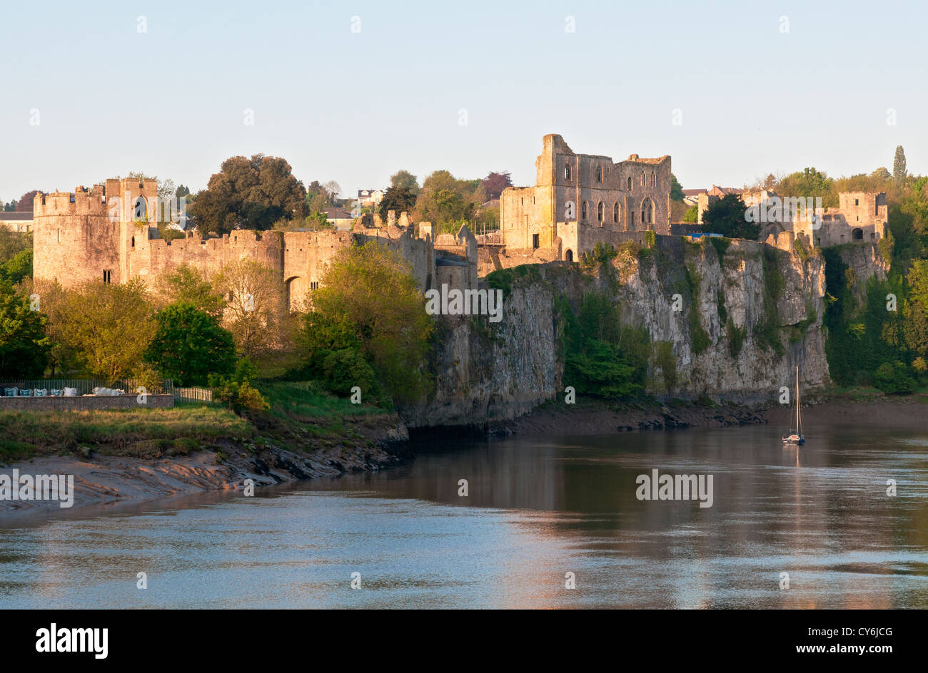 Wales, Chepstow, Chepstow Castle, construction began 1067 Stock Photo ...