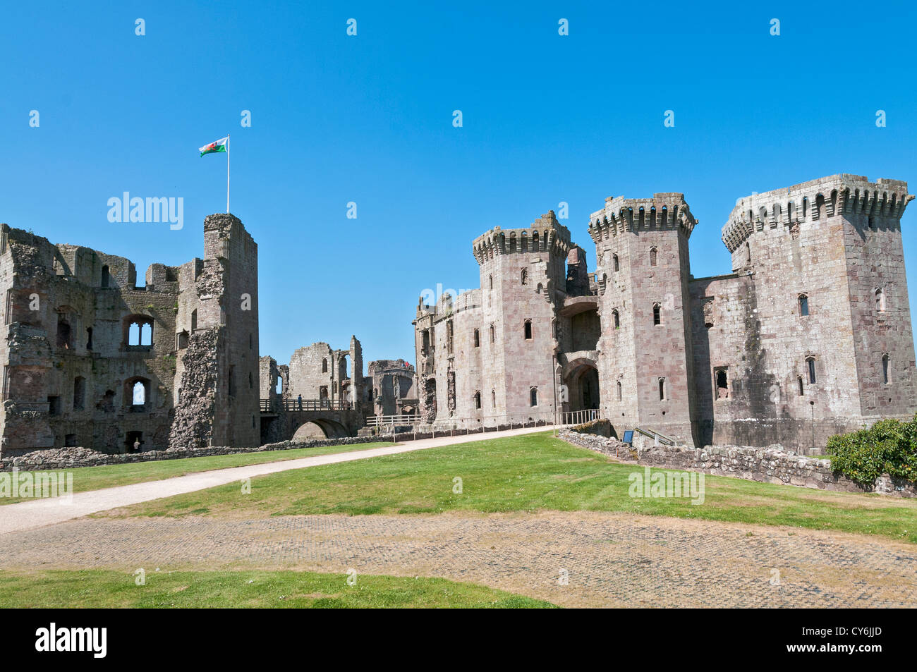 Raglan castle wales hi-res stock photography and images - Alamy
