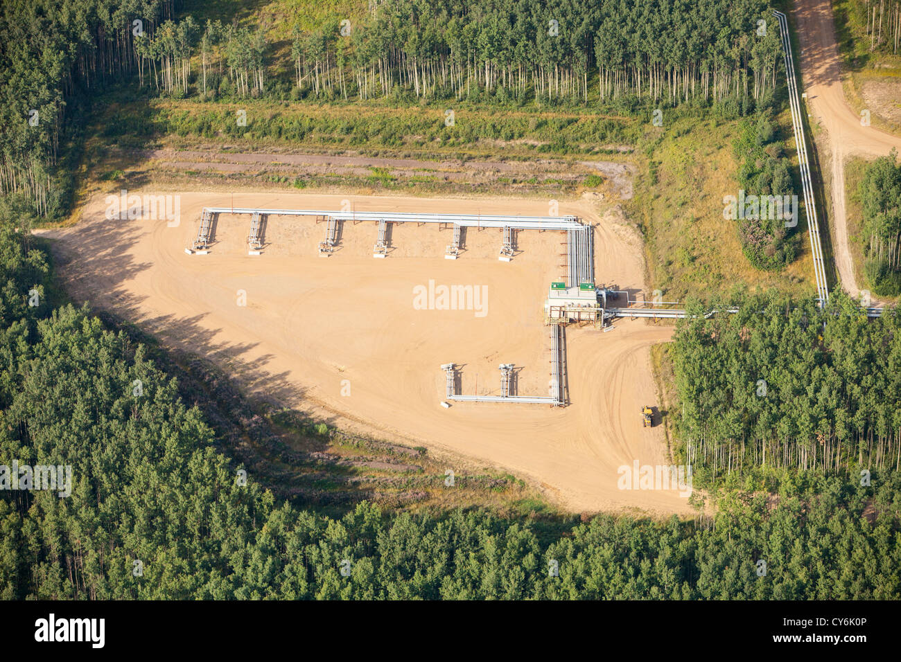 A SAG D (Steam assisted Gravity Drainage) tar sands plant north of Fort ...