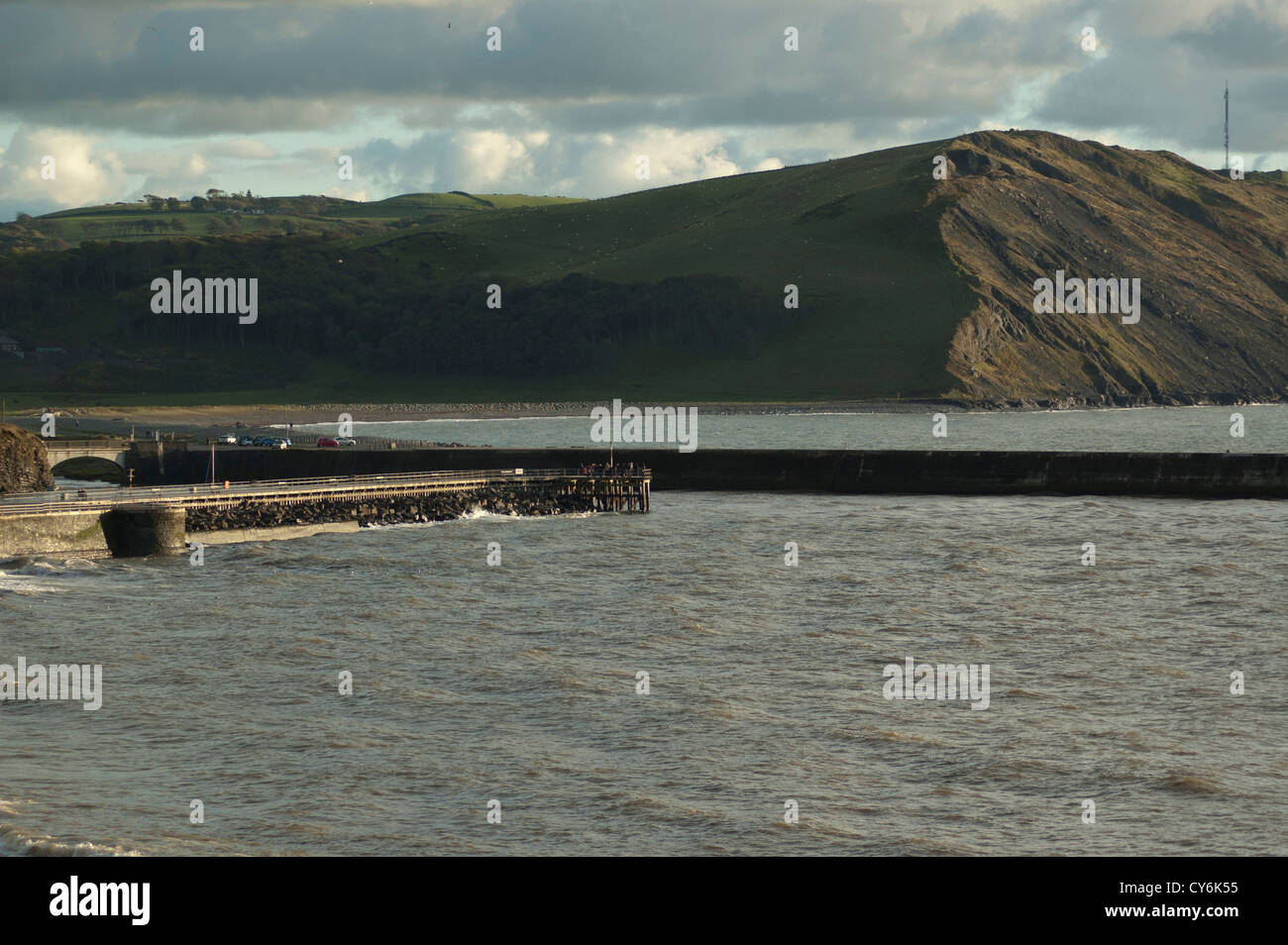 Harbour stone jetty hi-res stock photography and images - Alamy