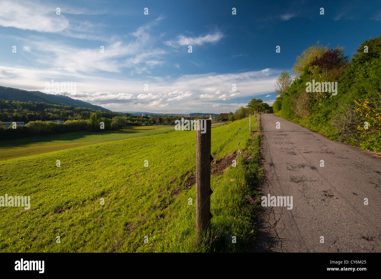 Field street hi-res stock photography and images - Alamy