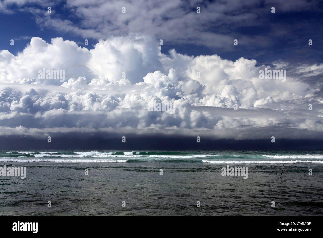 Cloud Bank: Từ điển Tiếng Việt - Nghĩa, Cấu Trúc và Ngữ Cảnh Sử Dụng