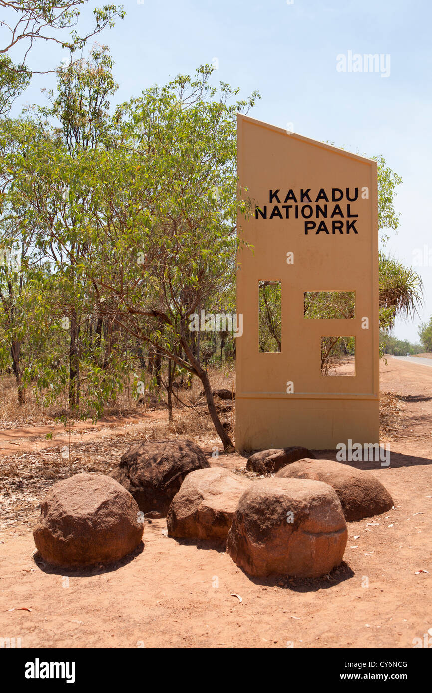 Kakadu national park entrance sign arnhem highway hi-res stock photography and images - Alamy