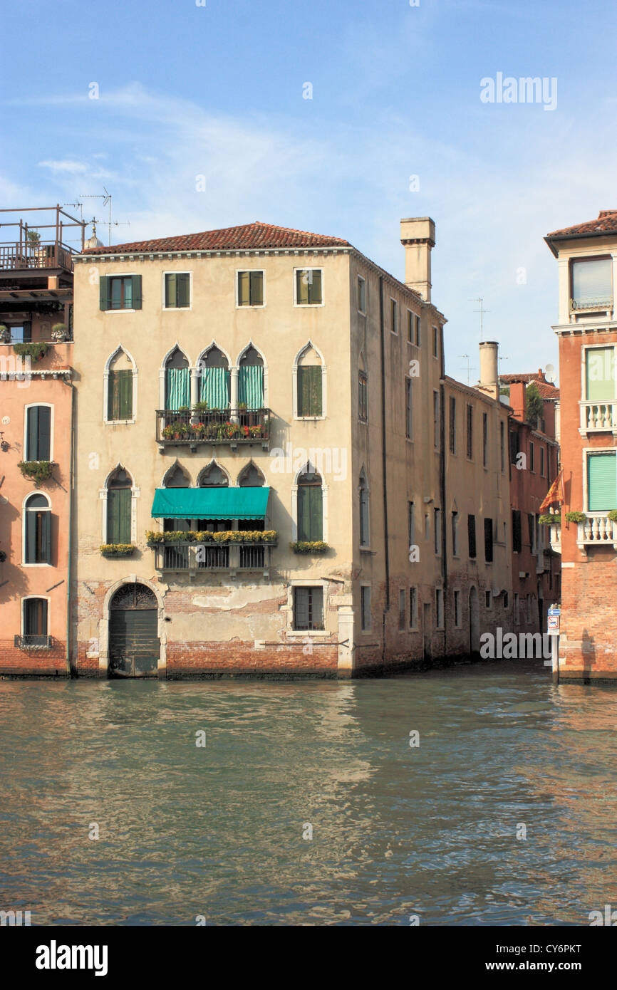 Gatti casazza hi-res stock photography and images - Alamy