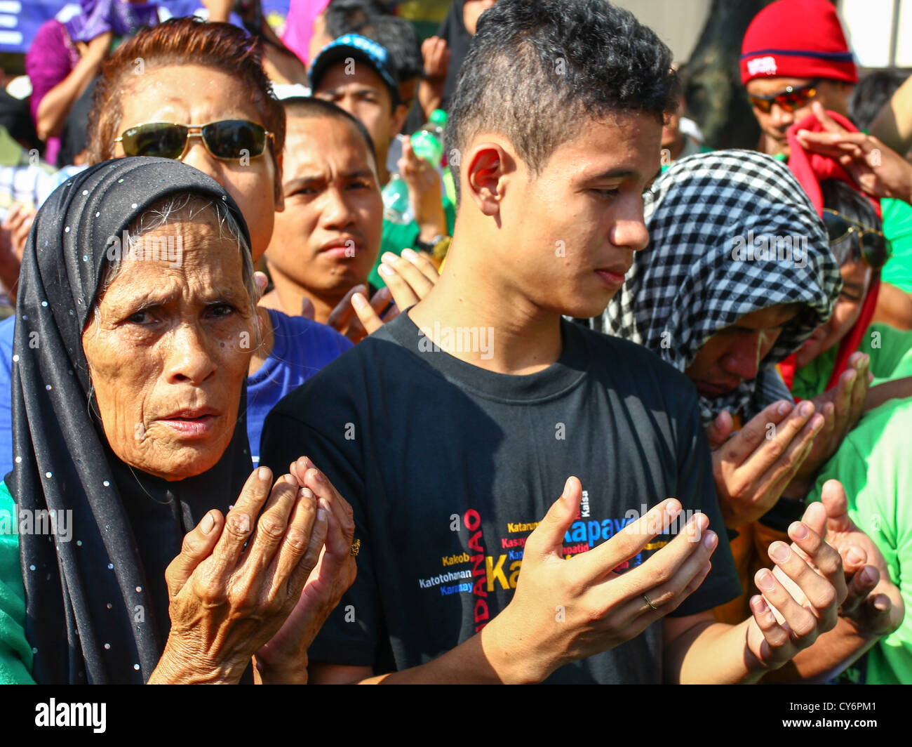 Filipino muslim peace rally hi-res stock photography and images - Alamy