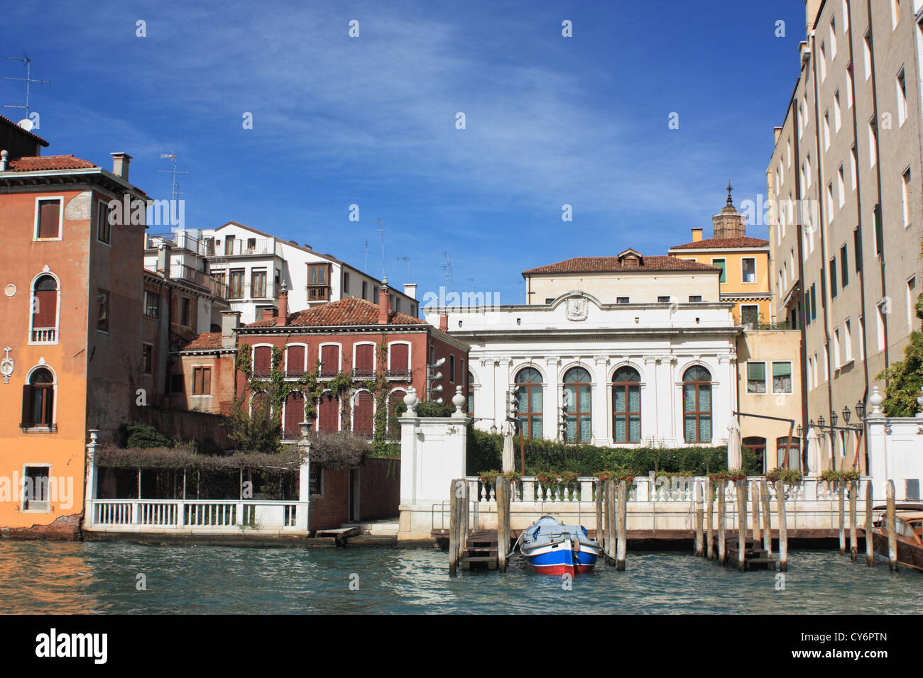 Pallazo hi-res stock photography and images - Alamy